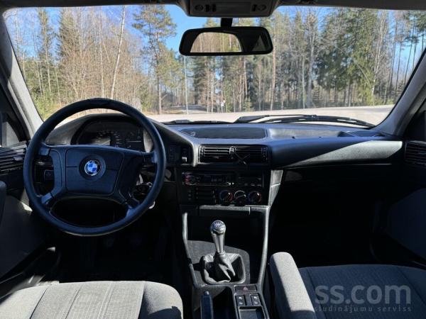 Violets BMW 525 1995 Madona, ar dzinēja tilpumu 2.50 L un nobraukumu 288 tūkst. km par 6800 €, foto 9 vietnē AUTOMOTO.COM.LV