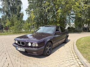 Violet BMW 525 1995 in Cesis, with an engine capacity of 3.00 L and mileage of 322 thousand km for 9900 €, photo 3 on AUTOMOTO.COM.LV