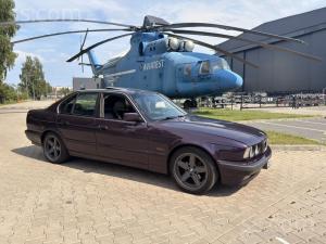 Violet BMW 525 1995 in Cesis, with an engine capacity of 3.00 L and mileage of 322 thousand km for 9900 €, photo 6 on AUTOMOTO.COM.LV
