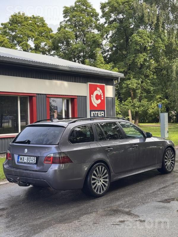 Violet BMW 525 2005 in Riga, with an engine capacity of 2.50 L and mileage of 371 thousand km for 3850 €, photo 4 on AUTOMOTO.COM.LV