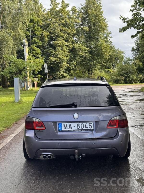 Violet BMW 525 2005 in Riga, with an engine capacity of 2.50 L and mileage of 371 thousand km for 3850 €, photo 5 on AUTOMOTO.COM.LV