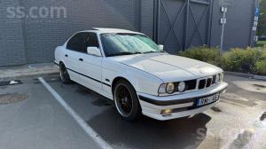Balts BMW 525 1990 Rīga, ar dzinēja tilpumu 2.50 L un nobraukumu 310 tūkst. km par 7400 €, foto 4 vietnē AUTOMOTO.COM.LV