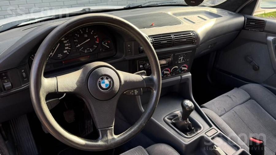 Balts BMW 525 1990 Rīga, ar dzinēja tilpumu 2.50 L un nobraukumu 310 tūkst. km par 7400 €, foto 14 vietnē AUTOMOTO.COM.LV