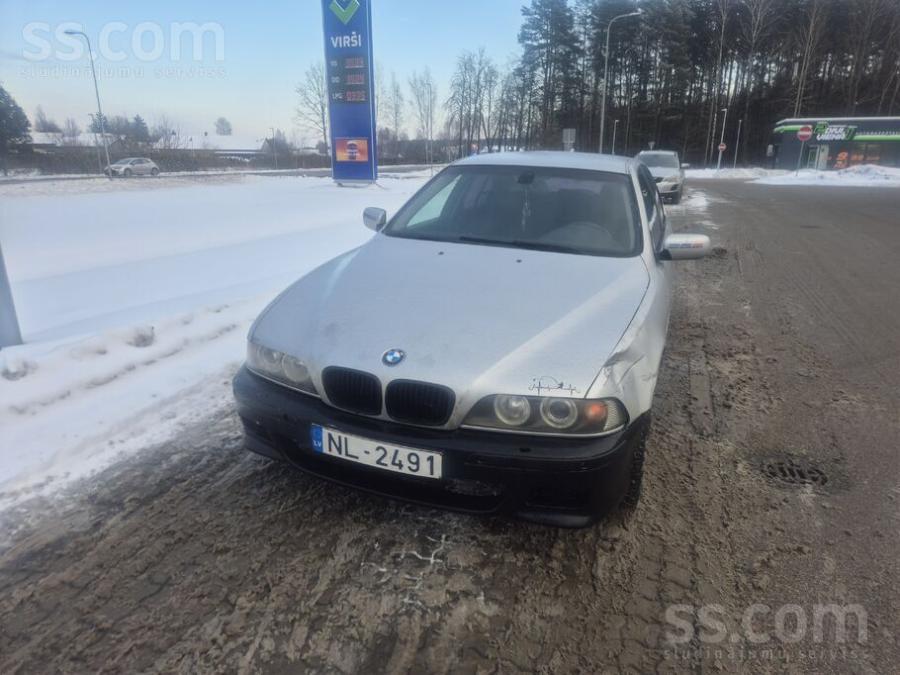 Balts BMW 525 2002 Rīga, ar dzinēja tilpumu 3.00 L un nobraukumu 340 tūkst. km par 1400 €, foto 1 vietnē AUTOMOTO.COM.LV