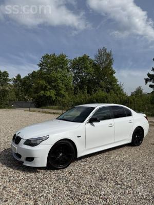 Balts BMW 525 2004 Tukums, ar dzinēja tilpumu 2.50 L un nobraukumu 320 tūkst. km par 5490 €, foto 2 vietnē AUTOMOTO.COM.LV