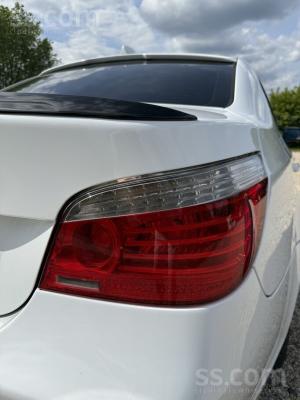 Balts BMW 525 2004 Tukums, ar dzinēja tilpumu 2.50 L un nobraukumu 320 tūkst. km par 5490 €, foto 14 vietnē AUTOMOTO.COM.LV