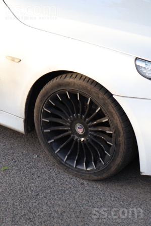White BMW 525 2005 in Riga, with an engine capacity of 2.50 L and mileage of 0 thousand km for 5100 €, photo 8 on AUTOMOTO.COM.LV