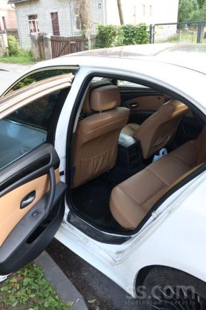 White BMW 525 2005 in Riga, with an engine capacity of 2.50 L and mileage of 0 thousand km for 5100 €, photo 12 on AUTOMOTO.COM.LV