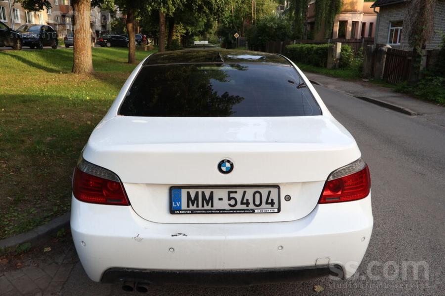 White BMW 525 2005 in Riga, with an engine capacity of 2.50 L and mileage of 0 thousand km for 5100 €, photo 19 on AUTOMOTO.COM.LV