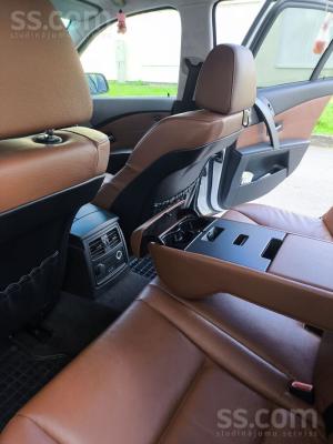 White BMW 525 2006 in Riga, with an engine capacity of 2.50 L and mileage of 370 thousand km for 7350 €, photo 7 on AUTOMOTO.COM.LV