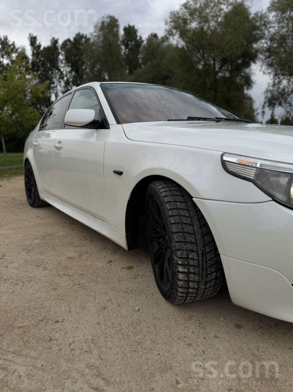 БМВ 525 2006 в Рига на AUTOMOTO.COM.LV Белый БМВ 525 2006 в Рига, объемом двигателя 2.50 л и пробегом 370 тыс. км за 6690 €, фото 5 на AUTOMOTO.COM.LV