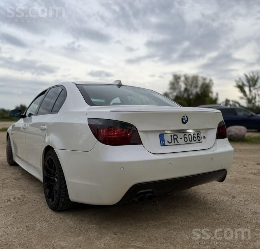 Balts BMW 525 2006 Rīga, ar dzinēja tilpumu 2.50 L un nobraukumu 370 tūkst. km par 6200 €, foto 4 vietnē AUTOMOTO.COM.LV