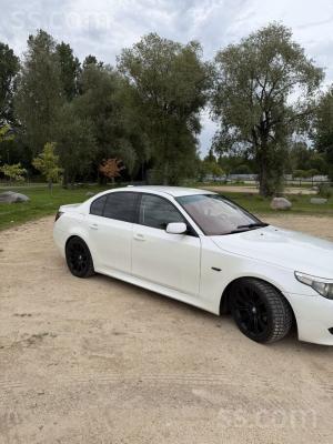 Balts BMW 525 2006 Rīga, ar dzinēja tilpumu 2.50 L un nobraukumu 370 tūkst. km par 6200 €, foto 5 vietnē AUTOMOTO.COM.LV