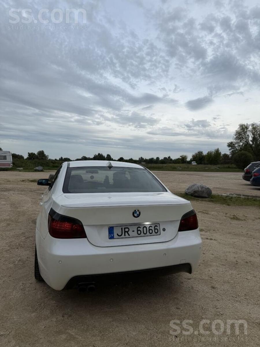 Balts BMW 525 2006 Rīga, ar dzinēja tilpumu 2.50 L un nobraukumu 370 tūkst. km par 6200 €, foto 10 vietnē AUTOMOTO.COM.LV