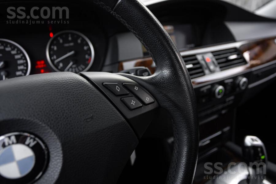 White BMW 525 2007 in Jelgava, with an engine capacity of 2.50 L and mileage of 24 thousand km for 11922 €, photo 17 on AUTOMOTO.COM.LV