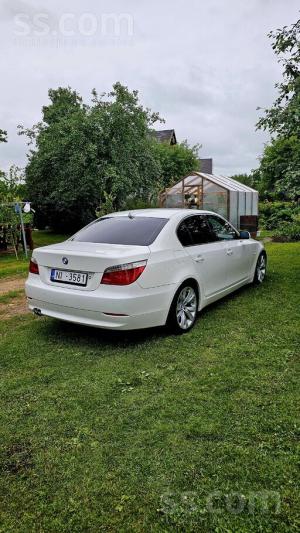 Белый БМВ 525 2007 в Рига, объемом двигателя 3.00 л и пробегом 283 тыс. км за 5700 €, фото 5 на AUTOMOTO.COM.LV