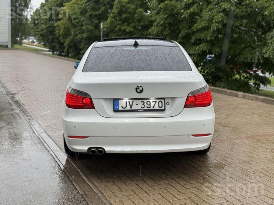 White BMW 525 2007 in Riga, with an engine capacity of 3.00 L and mileage of 320 thousand km for 4999 €, photo 6 on AUTOMOTO.COM.LV