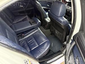 White BMW 525 2007 in Riga, with an engine capacity of 3.00 L and mileage of 320 thousand km for 4999 €, photo 11 on AUTOMOTO.COM.LV