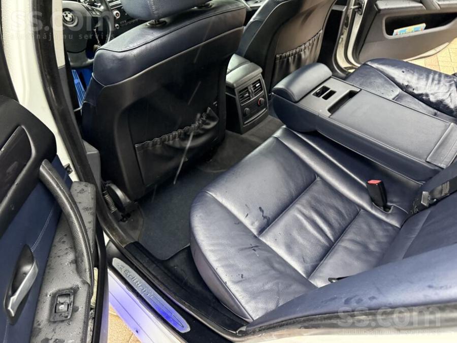 White BMW 525 2007 in Riga, with an engine capacity of 3.00 L and mileage of 320 thousand km for 4999 €, photo 12 on AUTOMOTO.COM.LV