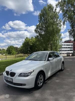 White BMW 525 2007 in Vilnius, with an engine capacity of 2.99 L and mileage of 289 thousand km for 4500 €, photo 11 on AUTOMOTO.COM.LV