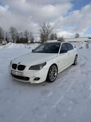 White BMW 525 2009 in Vilnius, with an engine capacity of 2.99 L and mileage of 390 thousand km for 9200 €, photo 2 on AUTOMOTO.COM.LV