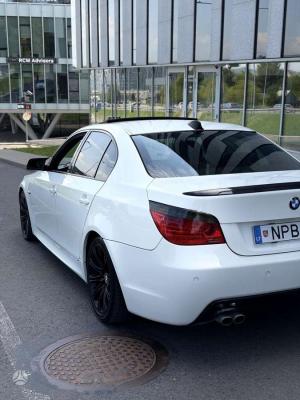 White BMW 525 2009 in Vilnius, with an engine capacity of 2.99 L and mileage of 380 thousand km for 6600 €, photo 6 on AUTOMOTO.COM.LV