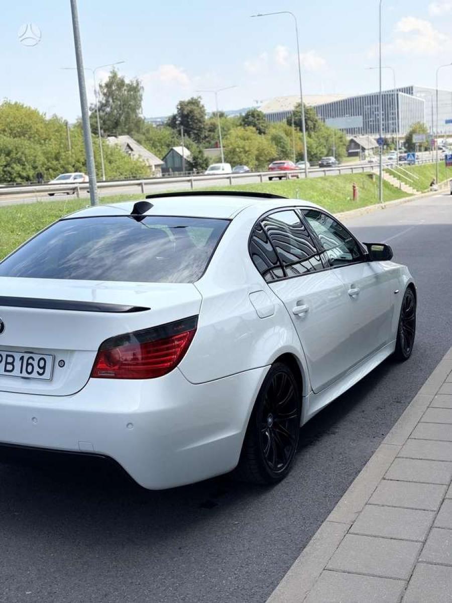 White BMW 525 2009 in Vilnius, with an engine capacity of 2.99 L and mileage of 380 thousand km for 6600 €, photo 8 on AUTOMOTO.COM.LV