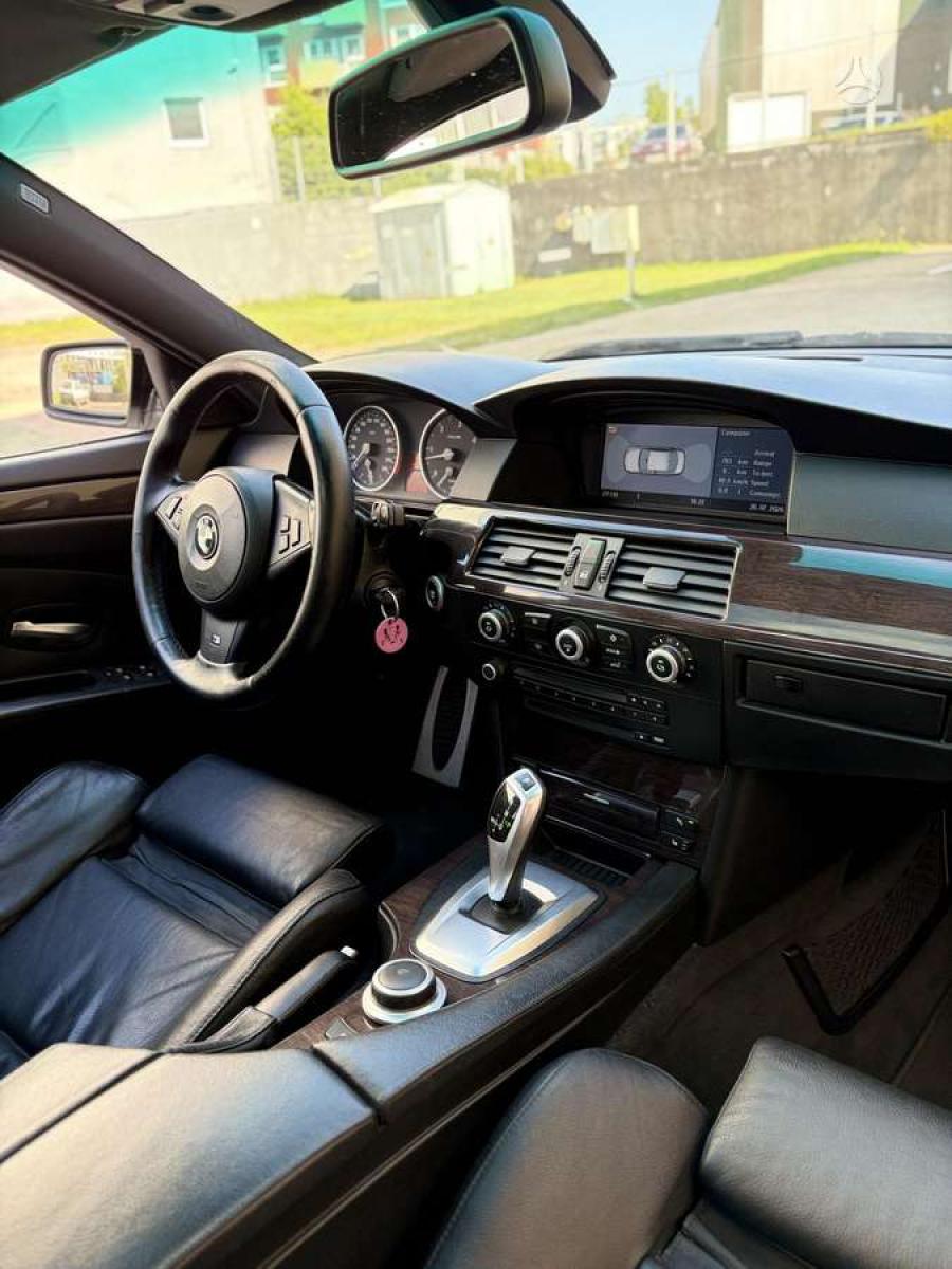 White BMW 525 2009 in Vilnius, with an engine capacity of 2.99 L and mileage of 380 thousand km for 6600 €, photo 9 on AUTOMOTO.COM.LV