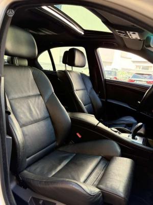 White BMW 525 2009 in Vilnius, with an engine capacity of 2.99 L and mileage of 380 thousand km for 6600 €, photo 11 on AUTOMOTO.COM.LV