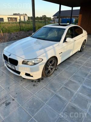 White BMW 525 2010 in Riga, with an engine capacity of 3.00 L and mileage of 318 thousand km for 13500 €, photo 2 on AUTOMOTO.COM.LV