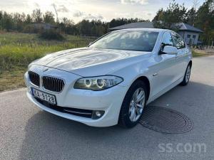 White BMW 525 2010 in Riga, with an engine capacity of 3.00 L and mileage of 226 thousand km for 9200 €, photo 4 on AUTOMOTO.COM.LV
