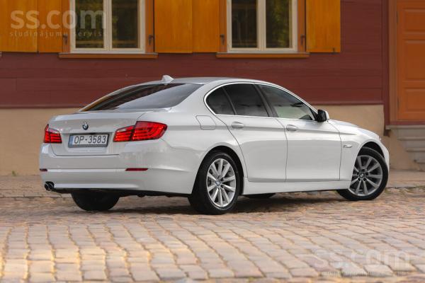 Balts BMW 525 2010 Jelgava, ar dzinēja tilpumu 3.00 L un nobraukumu 0 tūkst. km par 7750 €, foto 3 vietnē AUTOMOTO.COM.LV