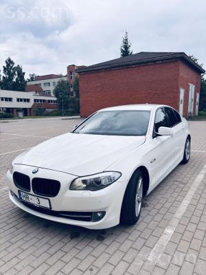 White BMW 525 2010 in Riga, with an engine capacity of 3.00 L and mileage of 290 thousand km for 8000 €, photo  on AUTOMOTO.COM.LV