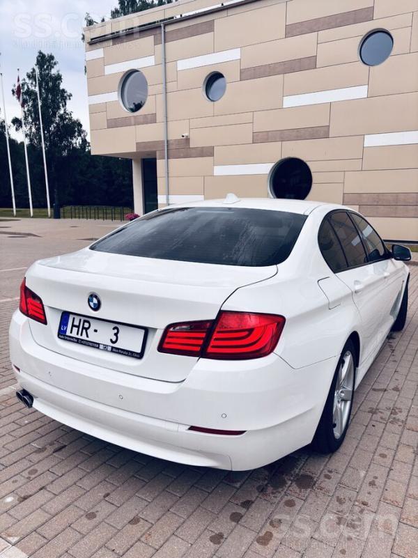 Balts BMW 525 2010 Rīga, ar dzinēja tilpumu 3.00 L un nobraukumu 290 tūkst. km par 8000 €, foto 2 vietnē AUTOMOTO.COM.LV