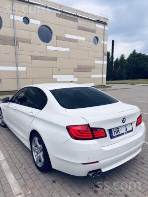 White BMW 525 2010 in Riga, with an engine capacity of 3.00 L and mileage of 290 thousand km for 3200 €, photo 4 on AUTOMOTO.COM.LV