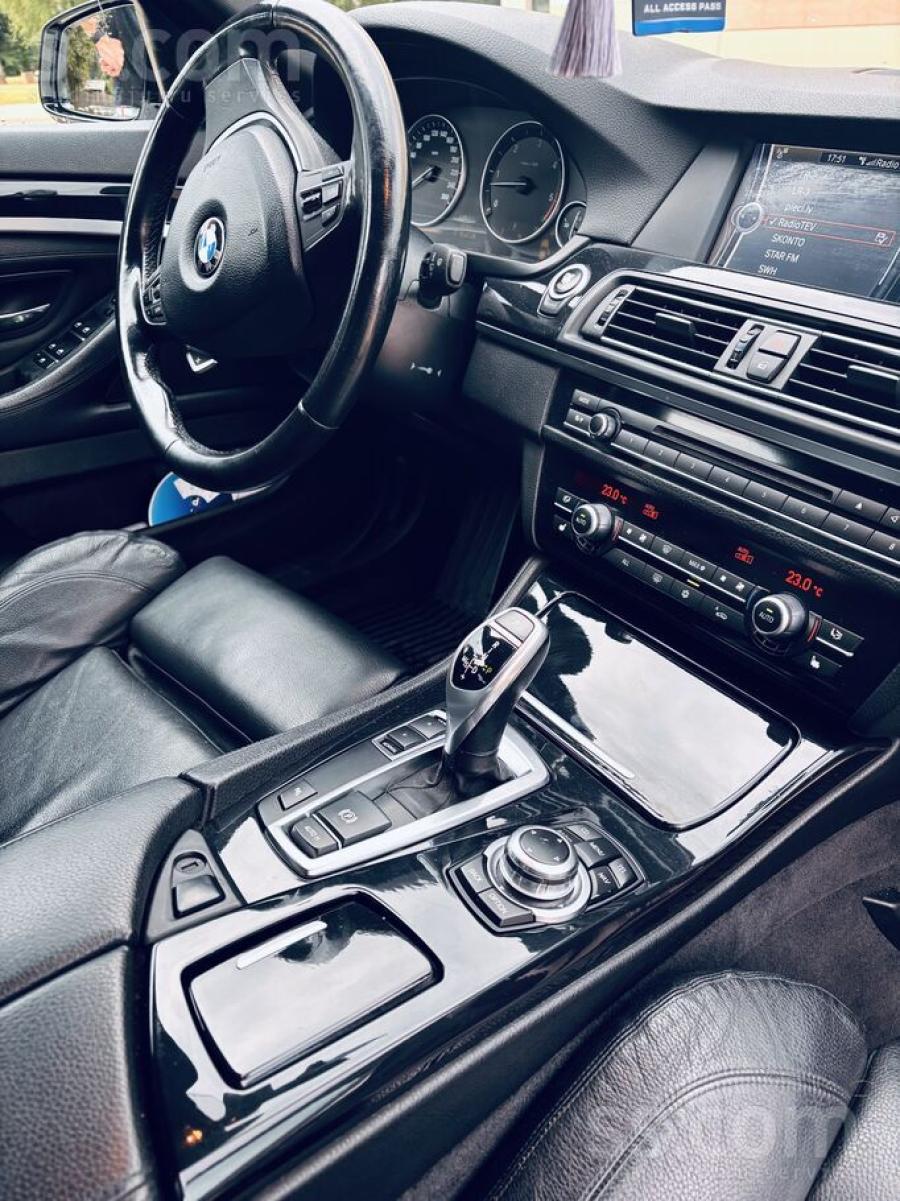 White BMW 525 2010 in Riga, with an engine capacity of 3.00 L and mileage of 290 thousand km for 3200 €, photo 7 on AUTOMOTO.COM.LV