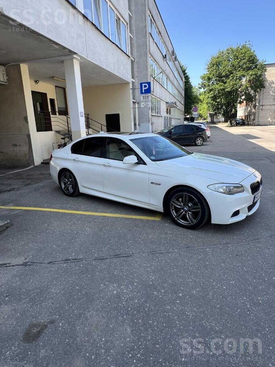 Balts BMW 525 2011 Rīga, ar dzinēja tilpumu 3.00 L un nobraukumu 305 tūkst. km par 10500 €, foto 3 vietnē AUTOMOTO.COM.LV
