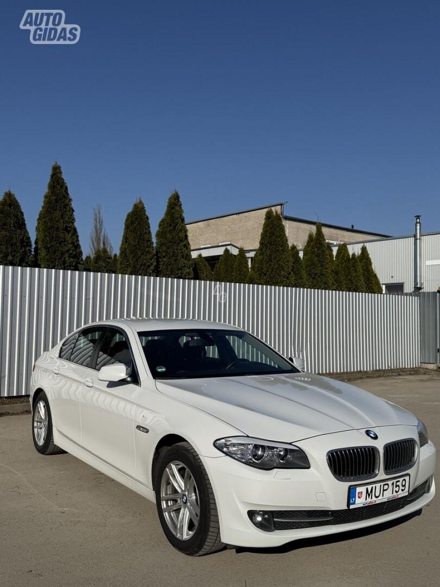Balts BMW 525 2011 Viļņa, ar dzinēja tilpumu 3.00 L un nobraukumu 238 tūkst. km par 7150 €, foto 1 vietnē AUTOMOTO.COM.LV