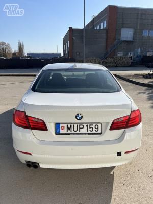 Balts BMW 525 2011 Viļņa, ar dzinēja tilpumu 3.00 L un nobraukumu 238 tūkst. km par 7150 €, foto 5 vietnē AUTOMOTO.COM.LV