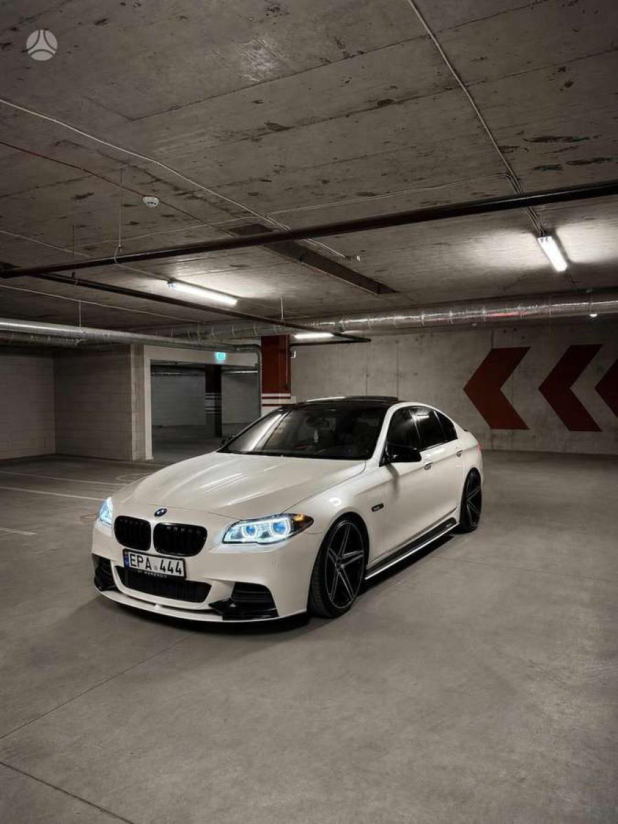 White BMW 525 2011 in Vilnius, with an engine capacity of 2.99 L and mileage of 328 thousand km for 15000 €, photo 1 on AUTOMOTO.COM.LV