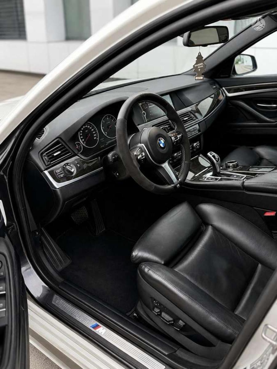 White BMW 525 2011 in Vilnius, with an engine capacity of 2.99 L and mileage of 328 thousand km for 15000 €, photo 12 on AUTOMOTO.COM.LV