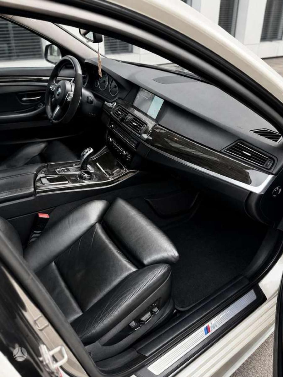 White BMW 525 2011 in Vilnius, with an engine capacity of 2.99 L and mileage of 328 thousand km for 15000 €, photo 13 on AUTOMOTO.COM.LV