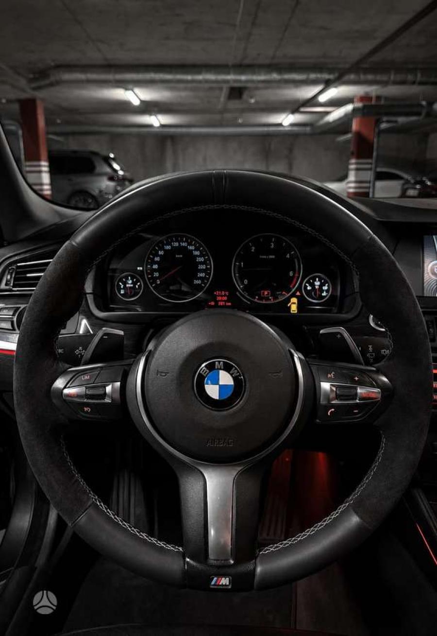 White BMW 525 2011 in Vilnius, with an engine capacity of 2.99 L and mileage of 328 thousand km for 15000 €, photo 19 on AUTOMOTO.COM.LV