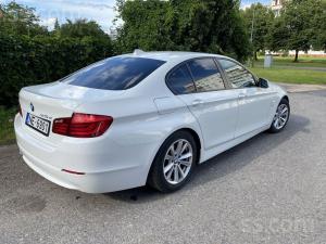 White BMW 525 2012 in Riga, with an engine capacity of 2.00 L and mileage of 225 thousand km for 10750 €, photo 3 on AUTOMOTO.COM.LV