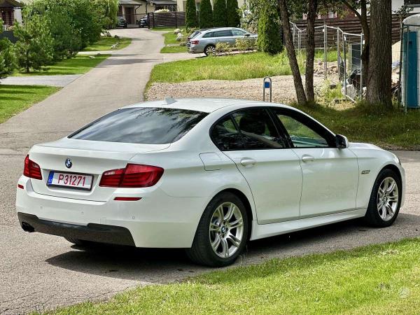White BMW 525 2013 in Vilnius, with an engine capacity of 2.00 L and mileage of 277 thousand km for 11300 €, photo 4 on AUTOMOTO.COM.LV