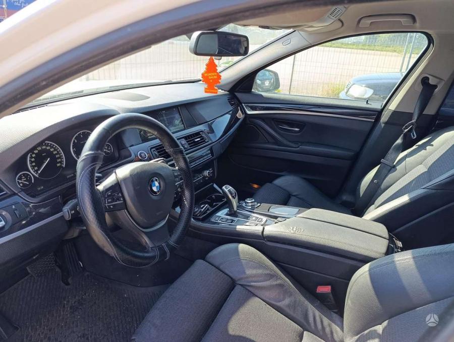 White BMW 525 2013 in Marijampole, with an engine capacity of 2.00 L and mileage of 365 thousand km for 5500 €, photo 21 on AUTOMOTO.COM.LV