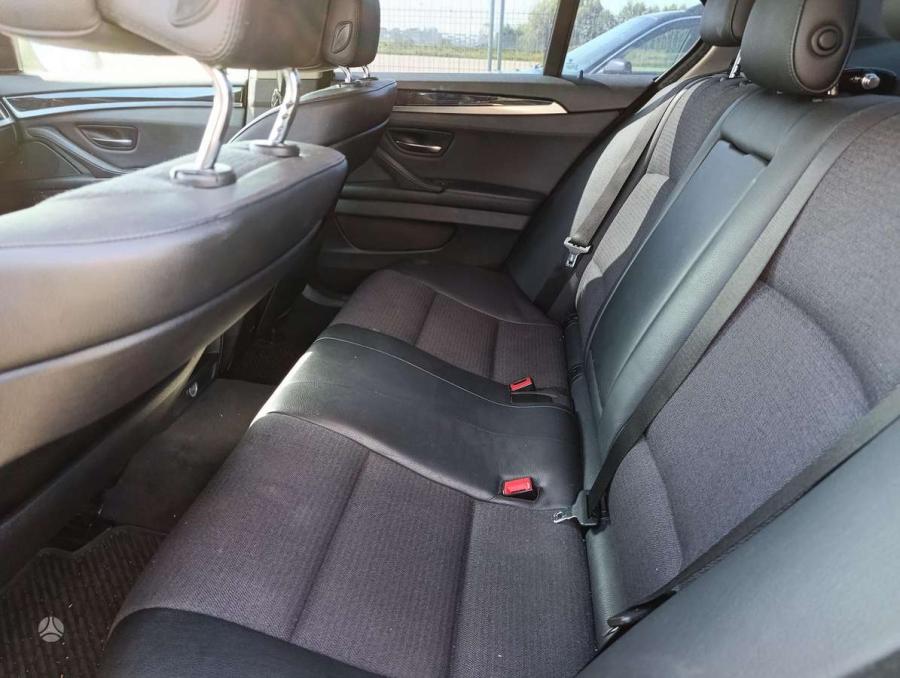 White BMW 525 2013 in Marijampole, with an engine capacity of 2.00 L and mileage of 365 thousand km for 5500 €, photo 22 on AUTOMOTO.COM.LV