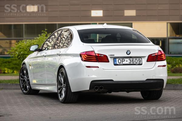 Balts BMW 525 2015 Jelgava, ar dzinēja tilpumu 2.00 L un nobraukumu 286 tūkst. km par 16300 €, foto 10 vietnē AUTOMOTO.COM.LV