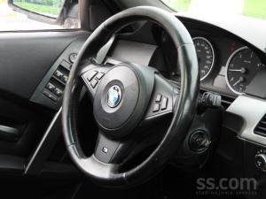 Balts BMW 525 2005 Rīga, ar dzinēja tilpumu 2.50 L un nobraukumu 321 tūkst. km par 5300 €, foto 13 vietnē AUTOMOTO.COM.LV
