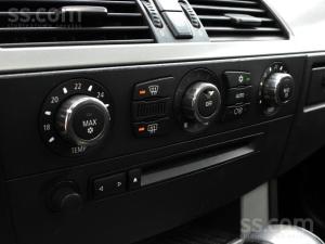 Balts BMW 525 2005 Rīga, ar dzinēja tilpumu 2.50 L un nobraukumu 321 tūkst. km par 5300 €, foto 22 vietnē AUTOMOTO.COM.LV